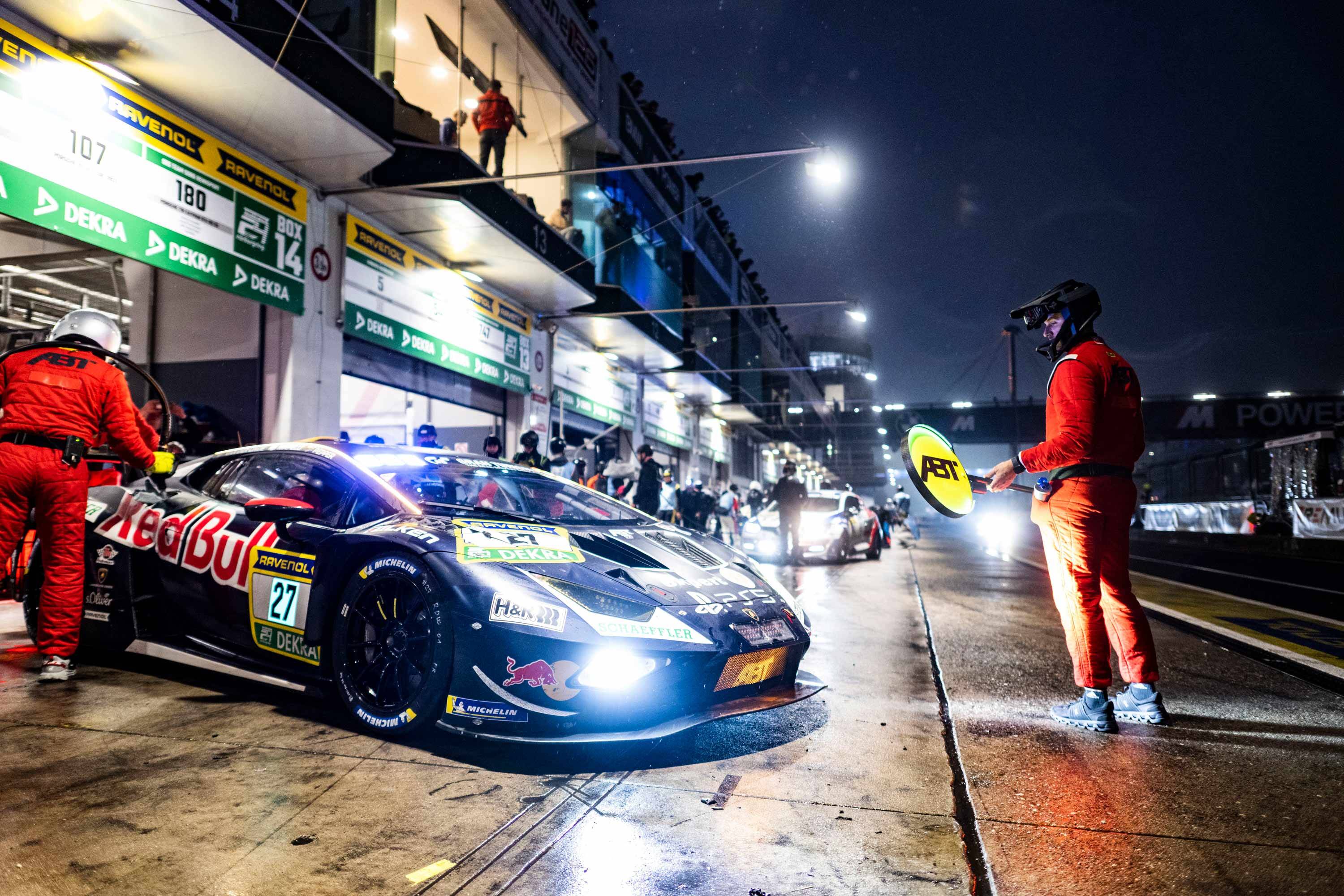 Red Bull Team ABT wird in kuriosem Nordschleifen-Rennen Fünfter - Audi ...